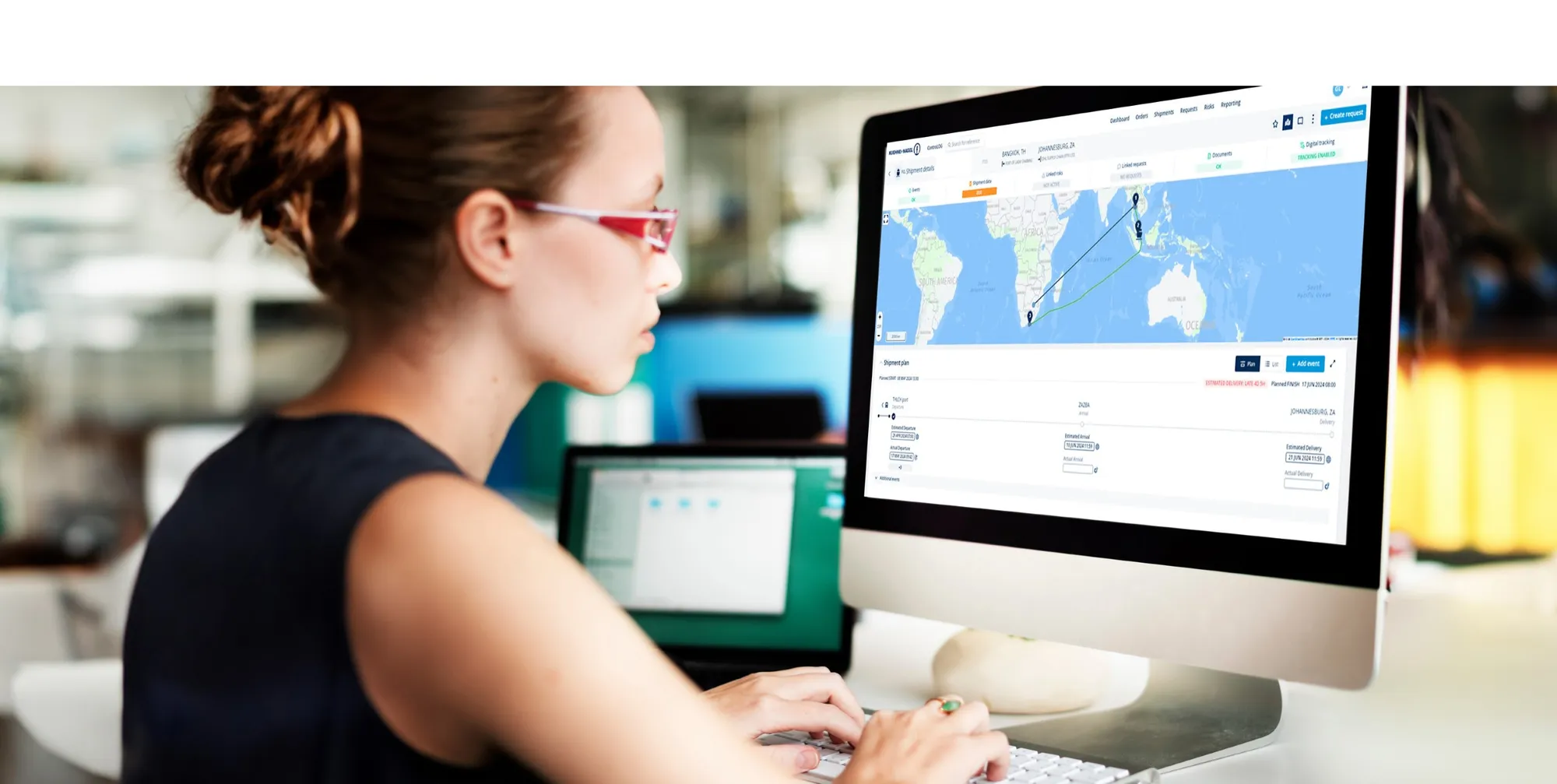 eControl—integrated shipment booking and tracking platform